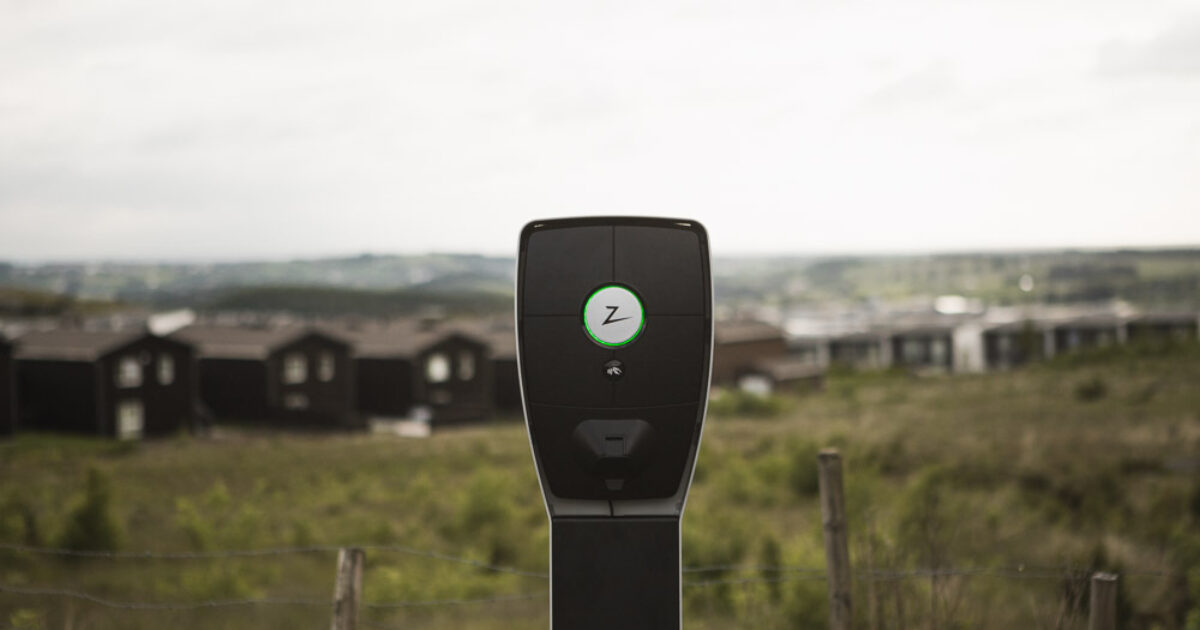 Zaptec PRO elbillader til bedrifter, borettslag og sameie | Wattn